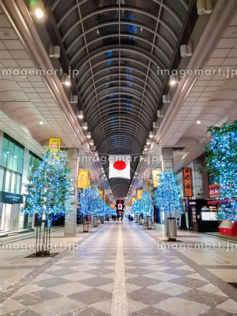 仙台市中心街 一番町アーケード街 イルミネーション ライトアップ（宮城県仙台市）の写真素材 221097686 イメージマート