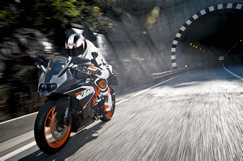 2014 Ktm Rc200 And Ktm Rc125 The More The Merrier Asphalt And Rubber