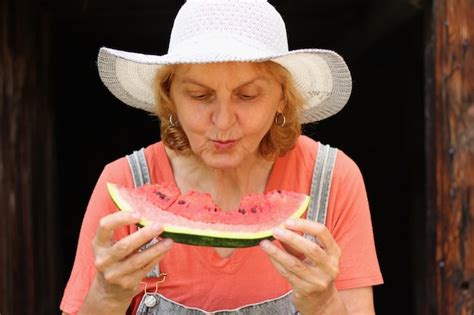 Premium Photo Senior Woman Having Watermelon