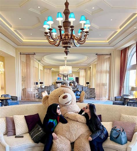 9 Potret Salmafina Sunan Liburan Akhir Tahun Di Las Vegas