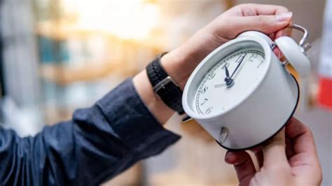 Is Daylight Saving Time Silently Hurting Your Health Heres What