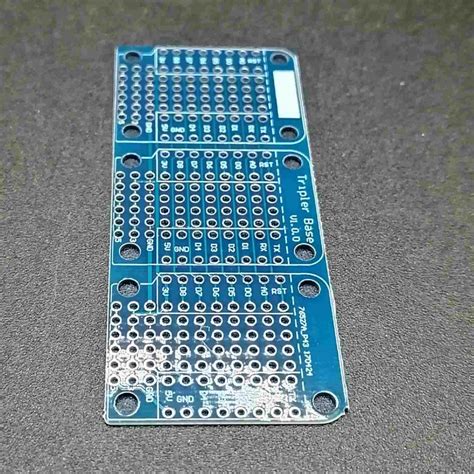 Triple Base V Shield Pcb Scheda Di Espansione Per Wemos D Mini Arduino