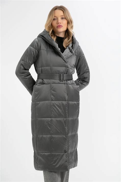 Стеганое пальто с капюшоном SnowQueen_collection 582812003 цены в ...