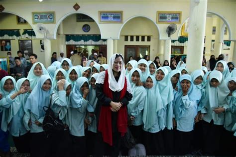 Soal Kematian Santri Gontor INI KATA Puan Maharani Segaris Co