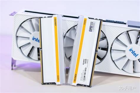 目前ddr5内存哪个性价比、频率、读写、性能最高，时序最低？