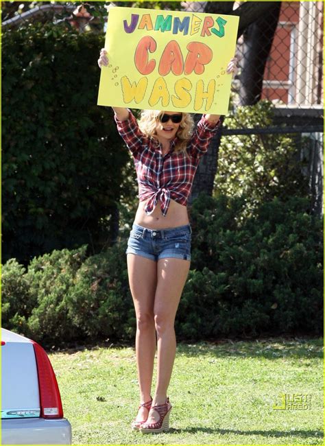 Cameron Diaz Wears Short Shorts Photo 2438217 Cameron Diaz Pictures