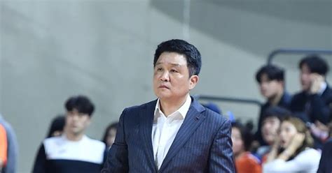 Kbl 챔프 쓰라린 패배 유도훈 감독 공격에서만 가치 올리라는 뜻 아니었어