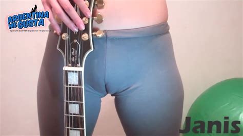 아름다운 동그란 엉덩이와 큰 도끼자국을 가진 마른 십대 xHamster