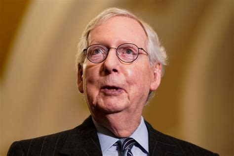 米上院共和党トップのマコネル氏、脳震とうで入院