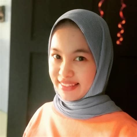 Ayu Intan Z Intanayuzuhriansyah • Threads Say More