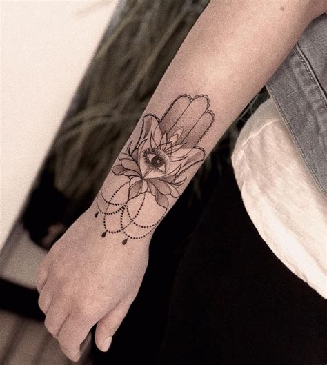 Top 15 Exclusive Hamsa Tattoo Designs Styles At Life