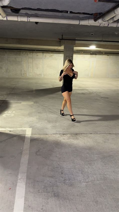 Walking In Heels And A Crop Top 🖤 Heels Croptop Short Shorts Youtube