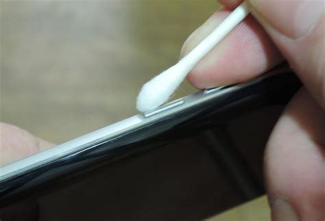 3 Easy Steps To Fixing Stuck Buttons On Your Phone Or Tablet