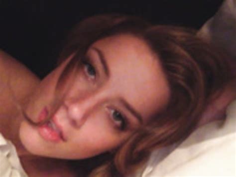 Amber Heard Naked On Bed Actor Whore