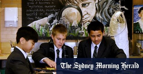 Au Experts Wanted To Declutter The Curriculum Art Teachers Say