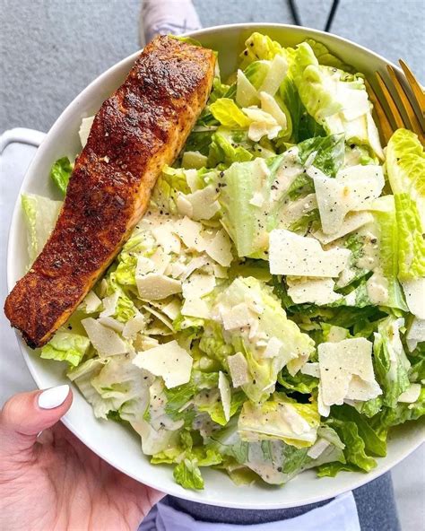 Caesar Salad With Broiled Salmon Rlowcarbrecipes