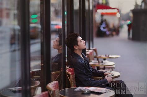 杨洋身着dunhill 2020 春夏系列巴黎街拍freestyle潮流网