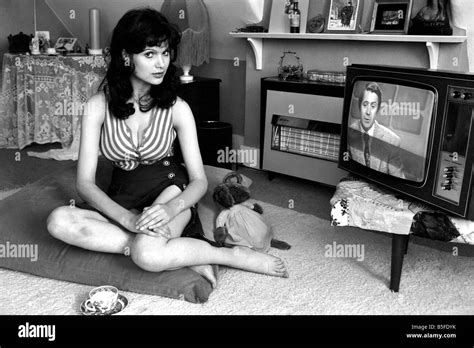 Madeline Smith Hi Res Stock Photography And Images Alamy