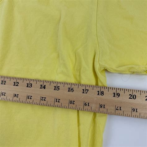 Gildan Softstyle Ring Spun Tshirt Mens Large Yellow Gem