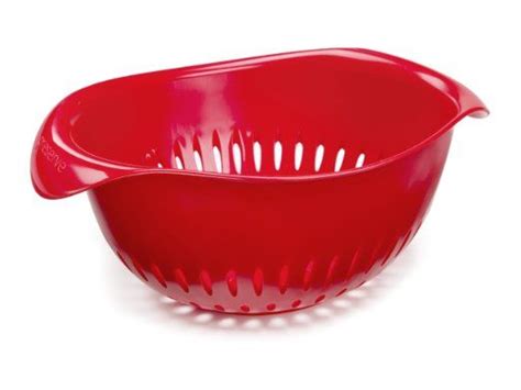Preserve Small Colander Made From Recycled Plastic 1 5 Quart Capacity Red