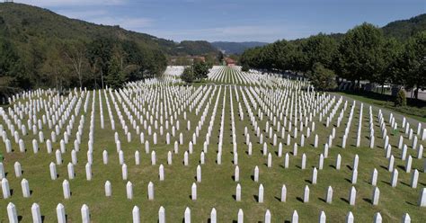 Dutch Give Deepest Apologies For Role In 1995 Srebrenica Genocide