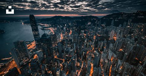 夜間の都市ビルの空中写真の写真 Unsplashの無料香港写真