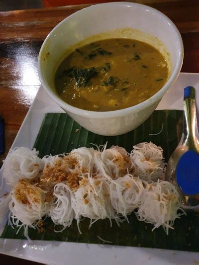 แกงคั่วเนื้อปูใบชะพลู ร้าน ทิวทัศน์ ไฮเวย์