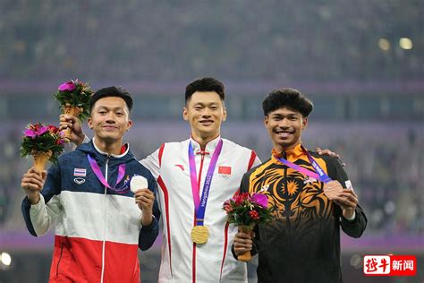 9秒97！男子百米飞人焦点之战，谢震业夺金绍兴网
