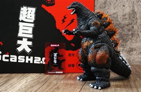 新款悠遊卡icash盤點哥吉拉紅蓮公仔黑金剛手機必收藏巨大版經典悠遊卡超鬧