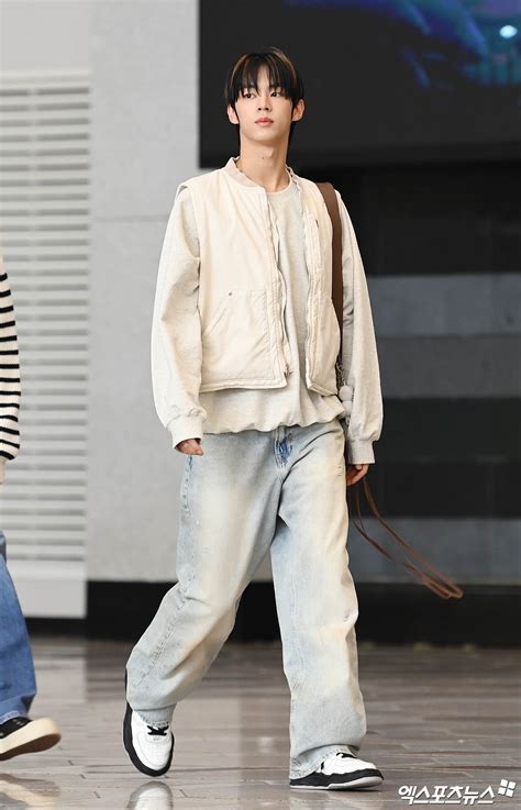 투어스 도훈 공항 런웨이[엑s Hd포토]