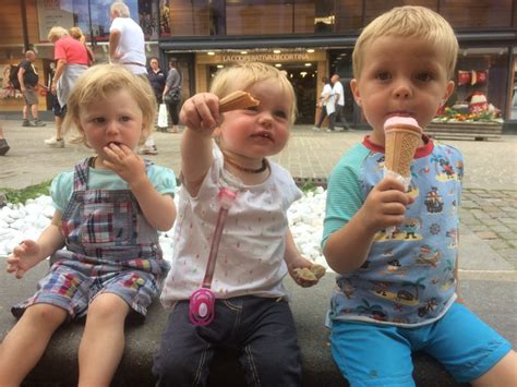 Dolomity S Dětmi Děvče Z Hor Marie Klementová