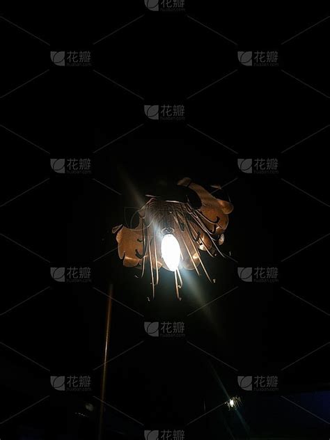 黑暗与光明