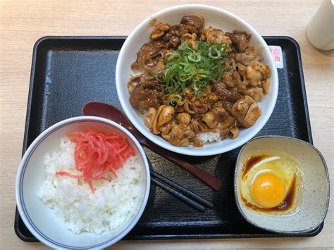 吉野家の『スタミナ超特盛丼追い飯付き』ってちょっと言ってる意味わかんない！！これは爆盛りと言って間違いないハイカロリー案件です