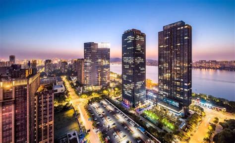 八座万亿之城群星闪耀 长三角经济地理步入“大城时代” 凤凰网浙江凤凰网