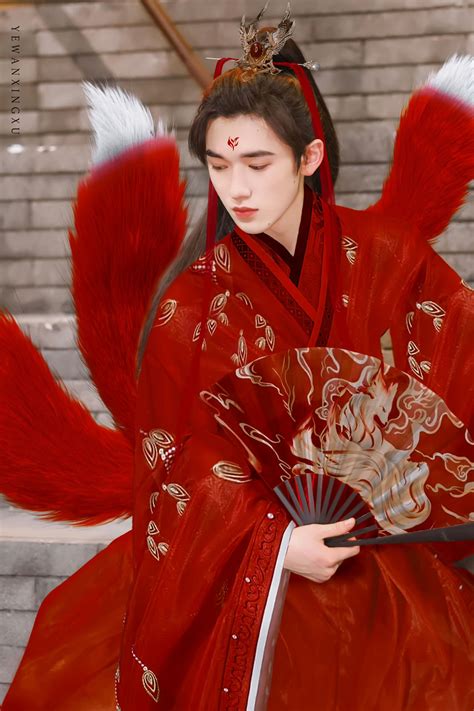 Song Ya Xuan Cr 夜晚星序 weibo en 2024