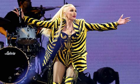 Gwen Stefani Makes Grand Ole Opry Debut