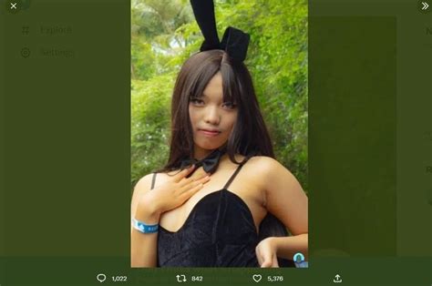 Viral Wanita Cosplay Baju Terbuka Di Kampus Islam Di Malang