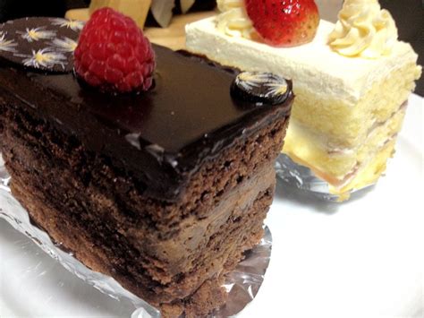 Four Leaves Bakeries 200 Victoria Street Bugis Singapore