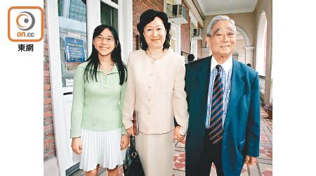 法庭拒妻女分產要求 官命令蒙民偉遺產維持現狀 東方日報