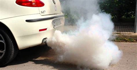 خودروهای داخلی در هر ۱۰۰ کیلومتر ۱۰ لیتر سوخت مصرف می‌کنند ۶۰ میلیارد دلار، مصرف سوخت بخش حمل