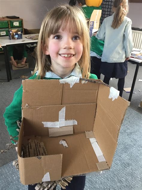Junk Modelling Club 22 3 22 — Thorngrove School