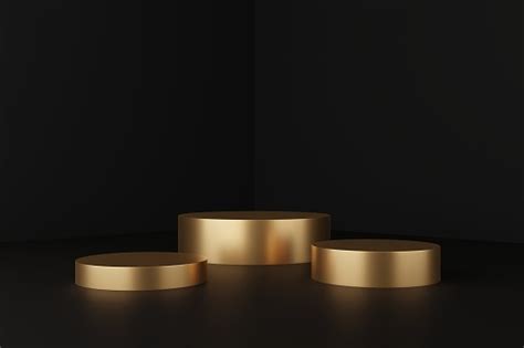 추상적 인 개념 세 원형 받침대는 검은 색과 어두운 톤의 빈 방에 배치하여 황금 연단에 제품을 설정하고 표시합니다 3d 렌더 0명에 대한 스톡 사진 및 기타 이미지 Istock