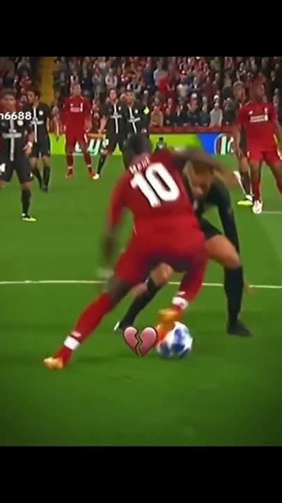 مراوغه كره قدم 😂♥️soccer Funny Shorts Players Youtube