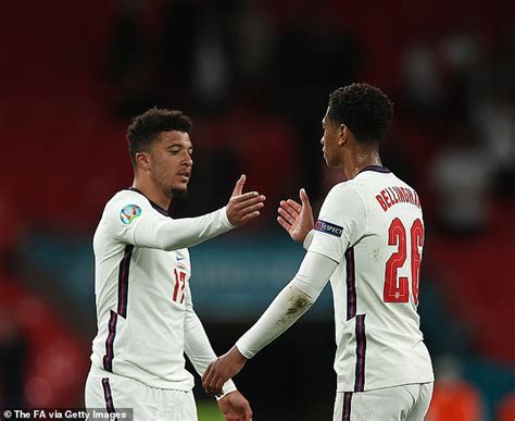 Jadon Sancho Helped 17 Year Old Jude Bellingham Settle In At Dortmund