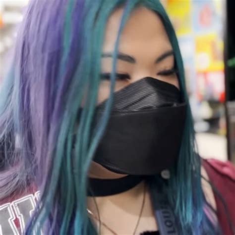 Pin By Samantha Martin On Lunar Aka Wenny La Celebrities Her Hair