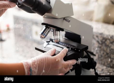 Simple Microscope Hi Res Stock Photography And Images Alamy