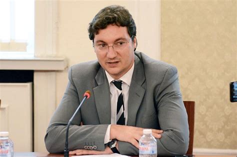 Създават комисия за борба с корупцията по високите етажи