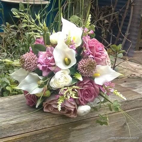 Veldboeket Roze Wit Calla Rozen Bruidsboeket Nepbloemen Roze Bloesem