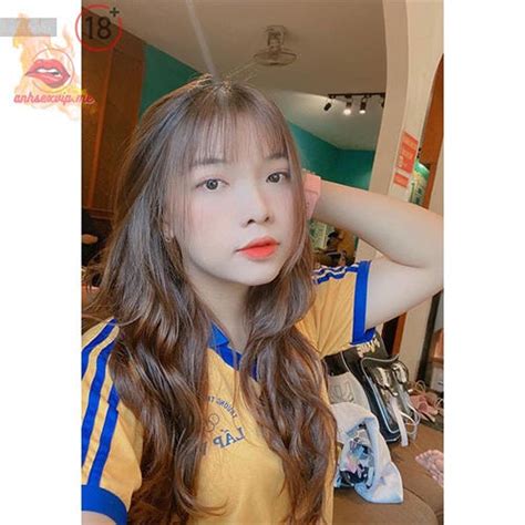 Anh Nude Cua Mot Em Nhan Vien Quan Bar Mo Ao Soi Dong Anhsexvipme