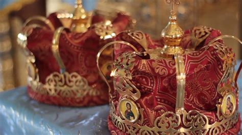 Cuáles son las fuentes primarias y secundarias de la historia Escuela Particular Arrayan